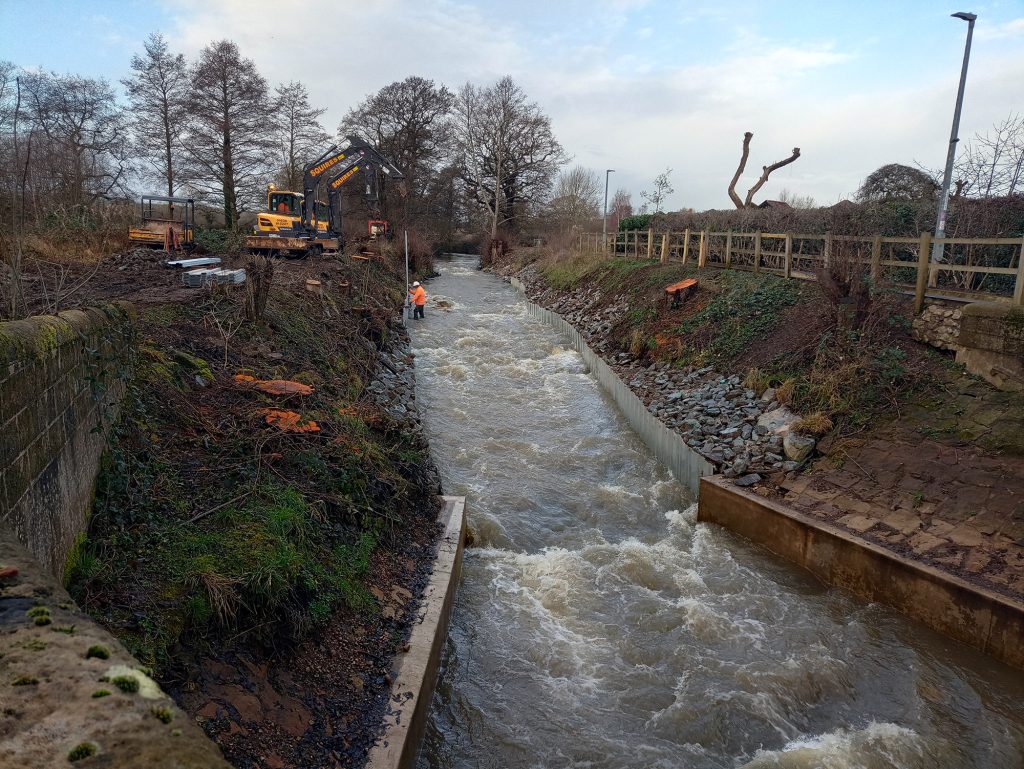 Snake Lane Weir, River Ecclesbourne, Derbyshire, England - Dam Removal ...