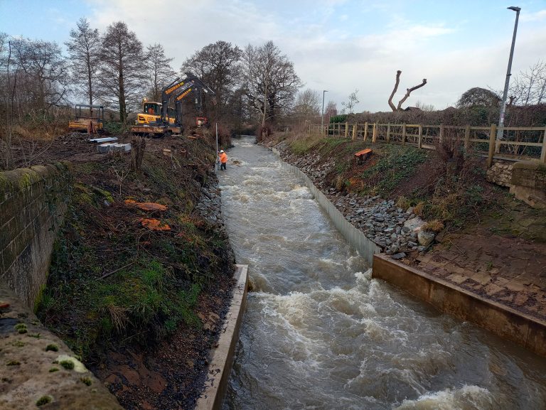 Snake Lane Weir, River Ecclesbourne, Derbyshire, England - Dam Removal ...